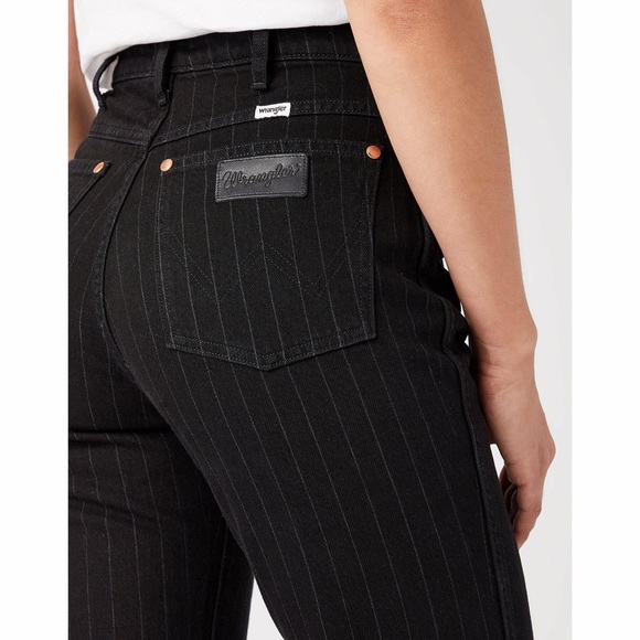 Wrangler | Jeans | Nwt Wrangler Retro Wild West Jeans Suits Me Black ...